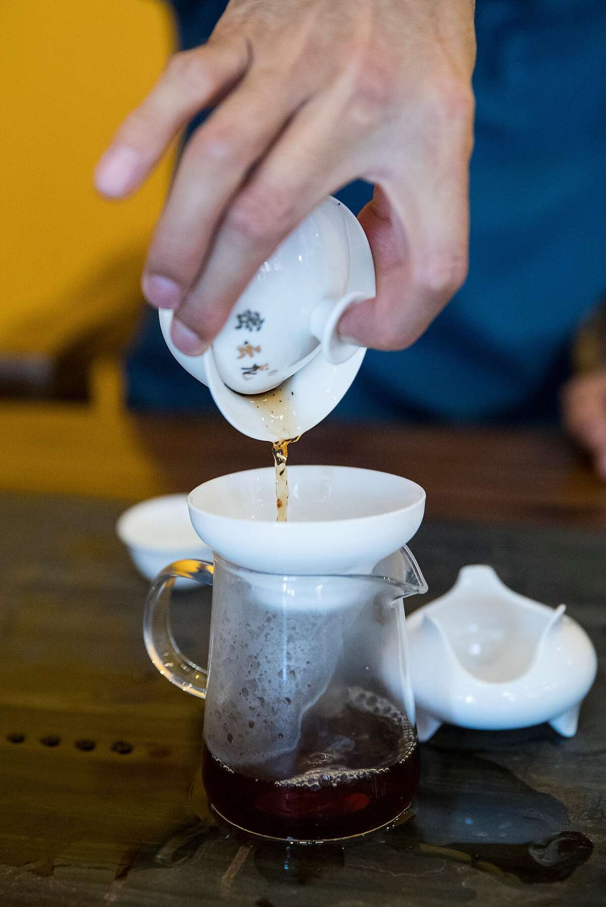 Memorable tea tastings create a unique experience