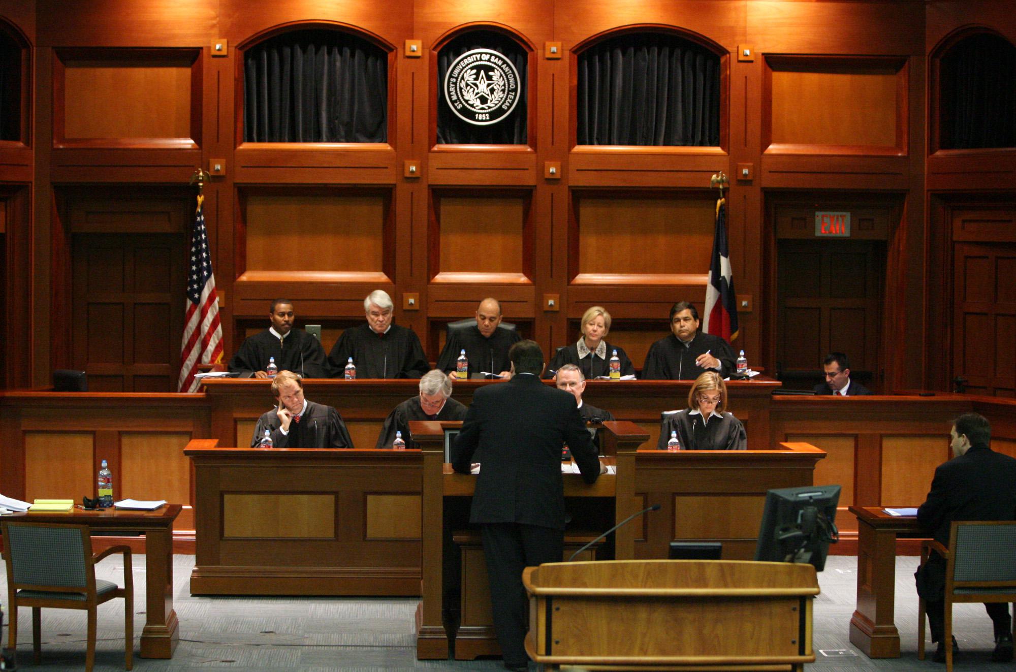 Gov. Abbott appoints former appellate judge Jane Bland to Texas Supreme ...