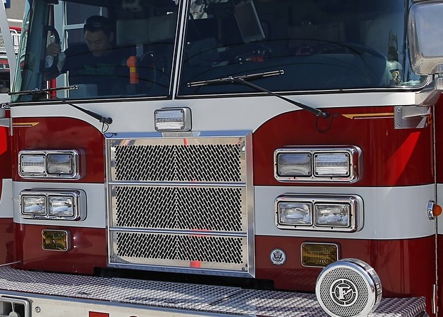 One person arrested for obstruction at fire that displaced 8