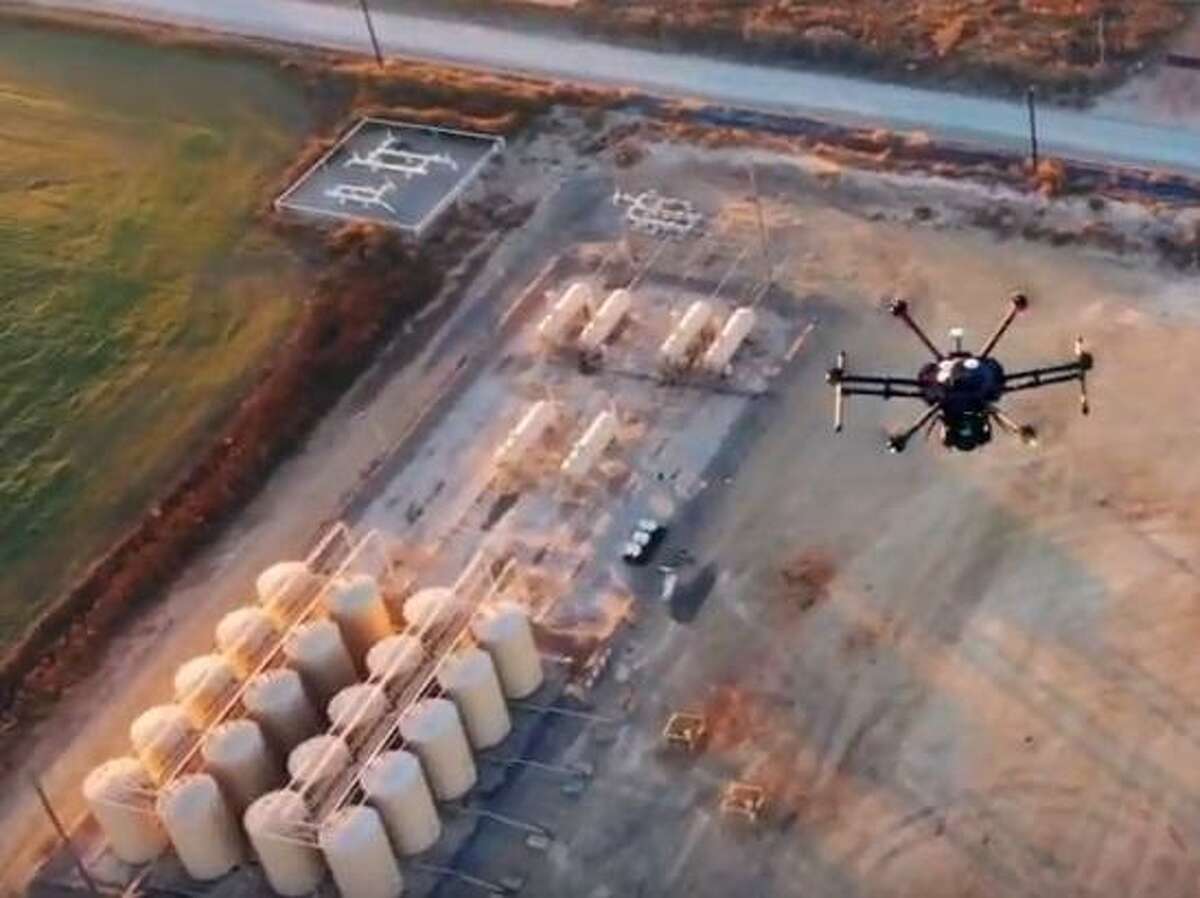 Baker Hughes takes a different path in struggling oilfield services sector