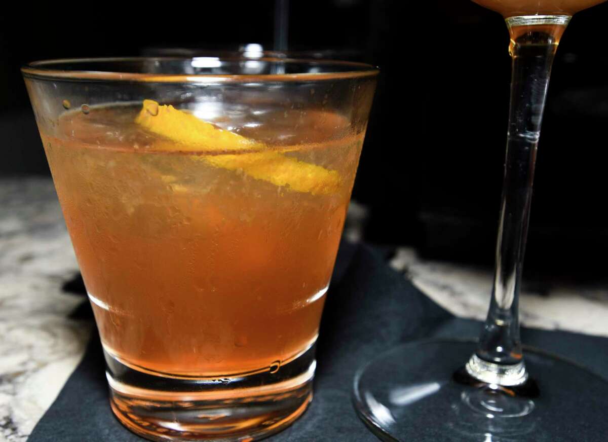Happy hour at home: Seattle restaurants and bars mixing up DIY cocktail ...