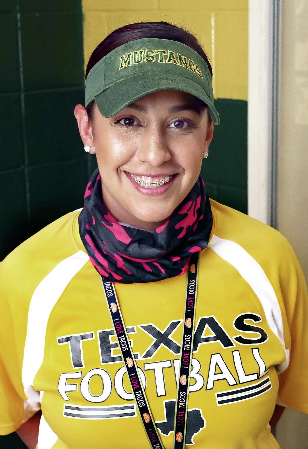 Colin breaks barrier as Laredo’s 1st female football coach