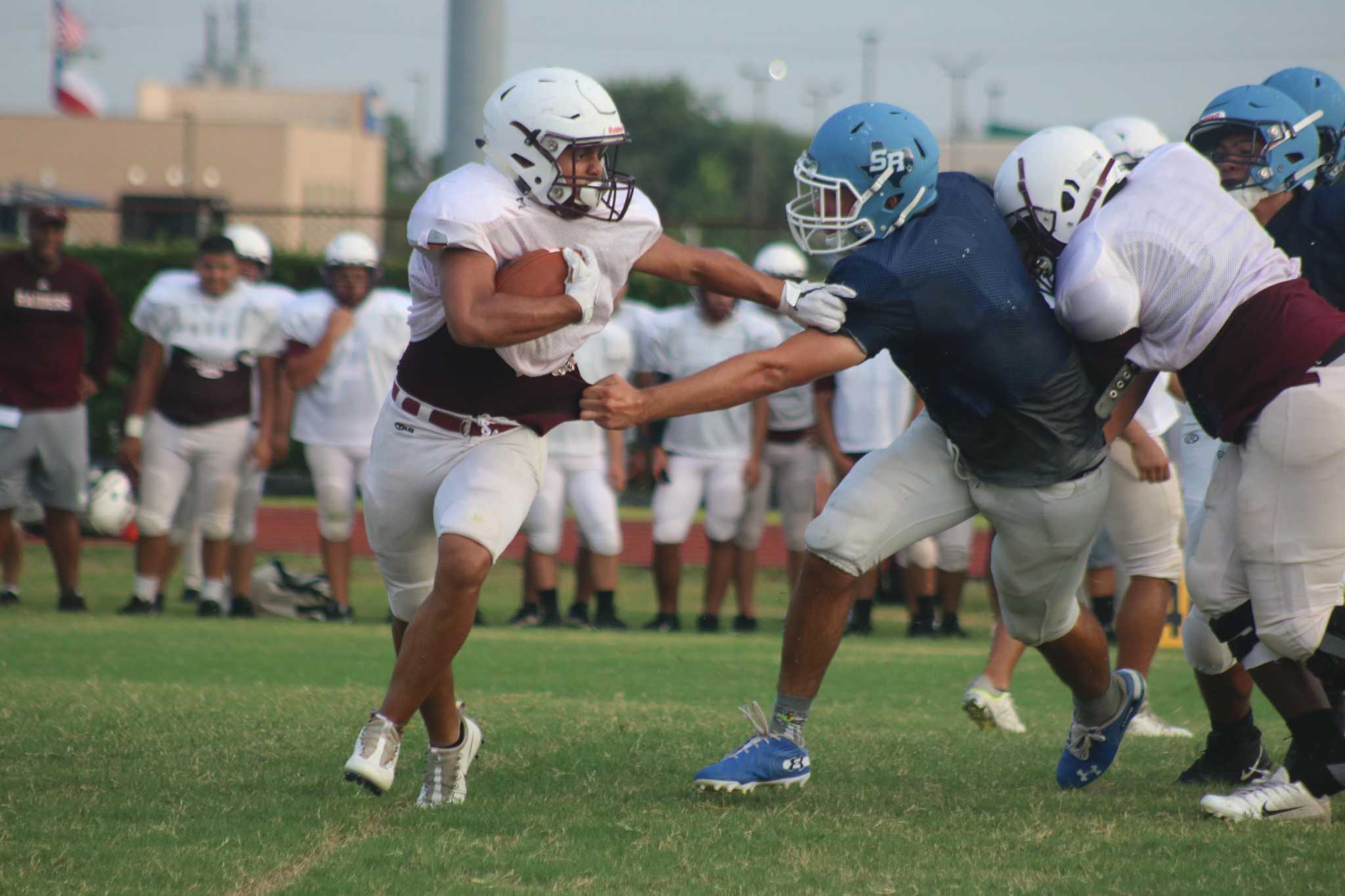 Pasadena ISD football programs knocking on door to victory milestone ...