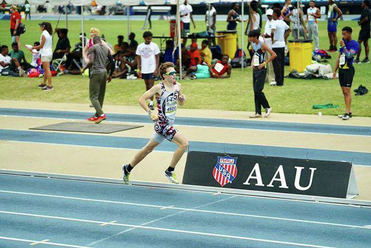 Houston track and field stars amass 19 AAU national championships