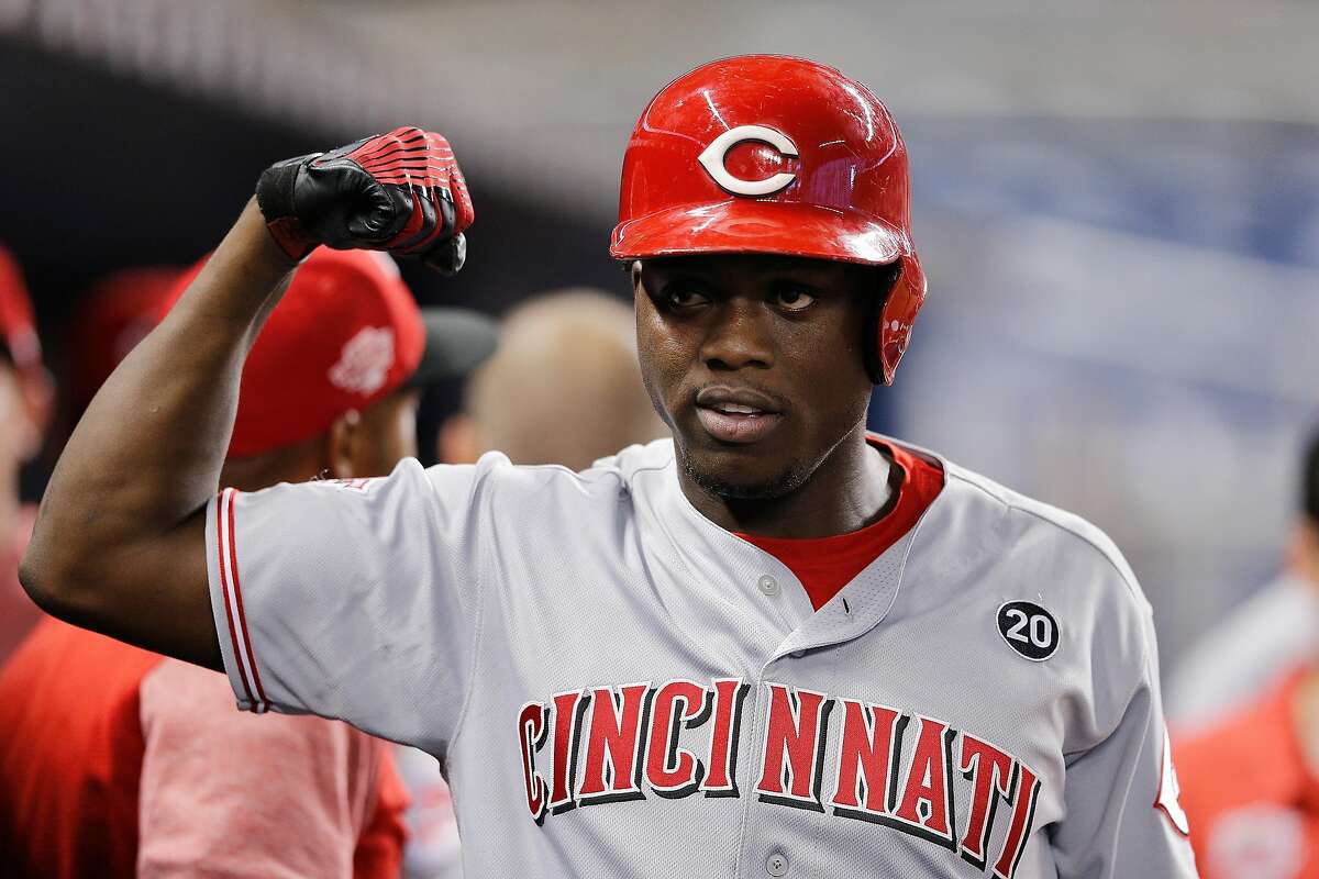 Reds’ Aristides Aquino sets NL rookie record with 14th HR in August