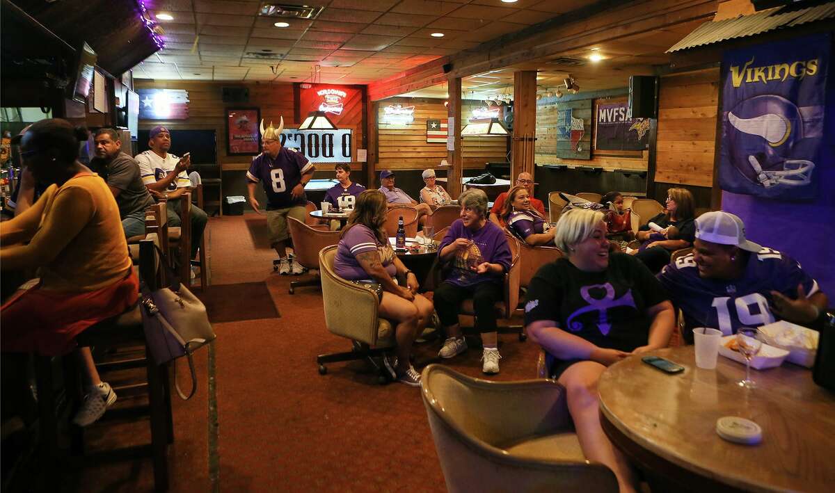 NFL fan group bars around San Antonio: where to find them