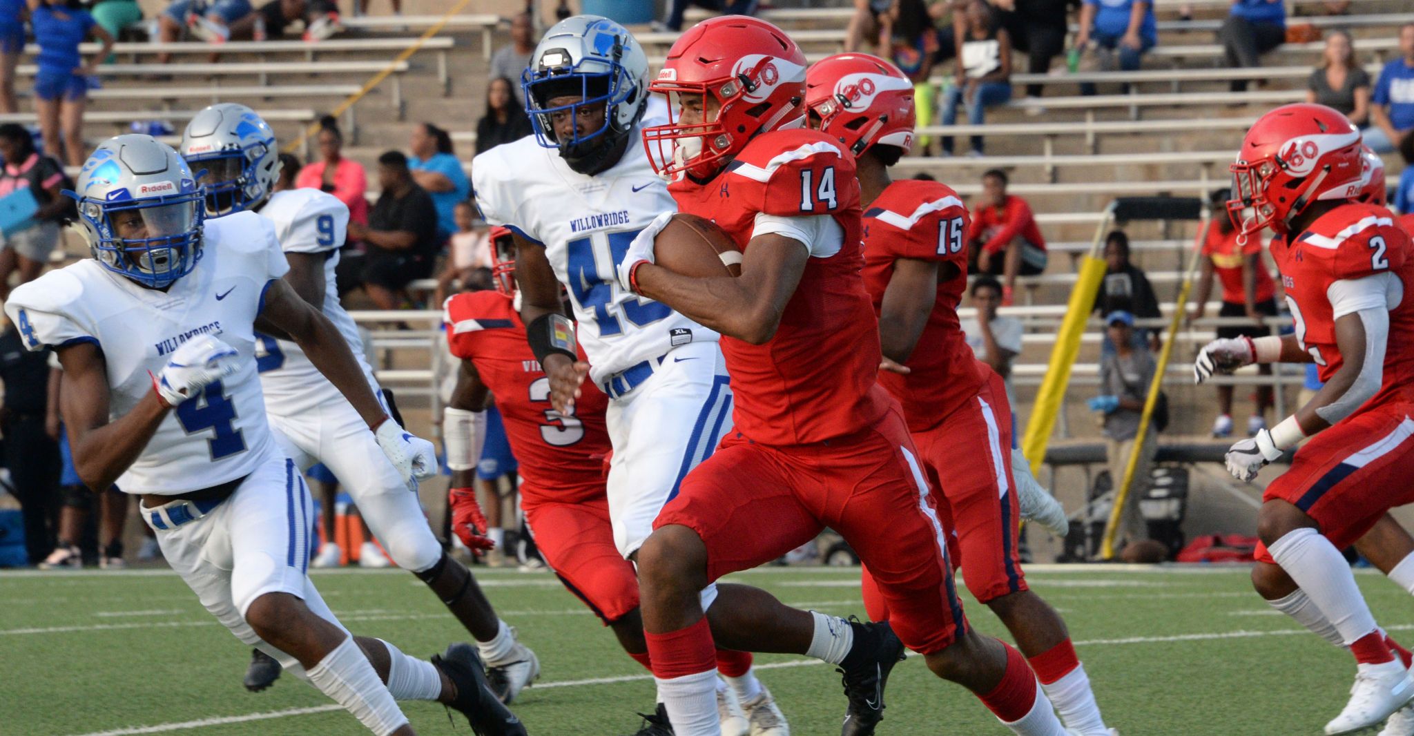 Dulles finishes strong against Willowridge for opening victory