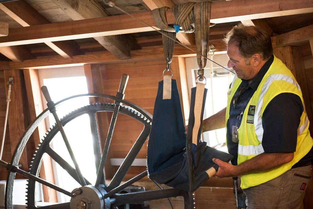 A look inside the never-before-seen interior of one of the Golden Gate ...