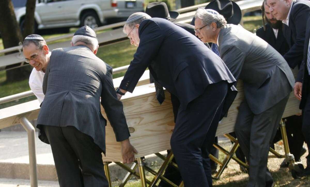 Stamford Orthodox community plans funeral for killing spree victim