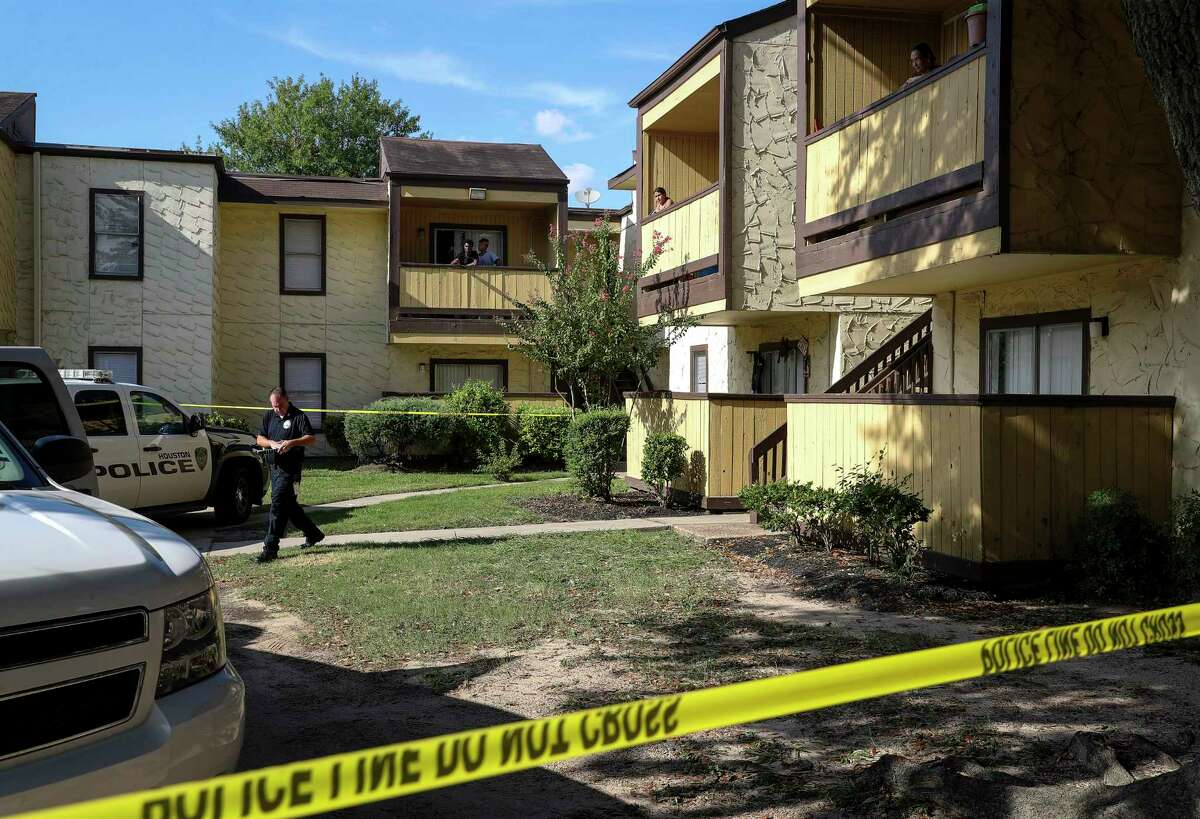 Police arrest mother of 5-year-old Houston girl found dead in closet