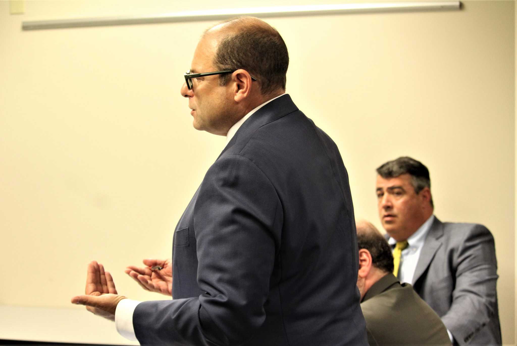 Dan Haar: Foot-dragging and stonewalling by CT banking regulators