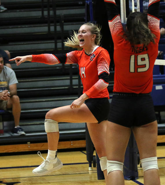 GIRLS VOLLEYBALL: Izzy’s 14 kills helps Tigers fend off Panthers in ...