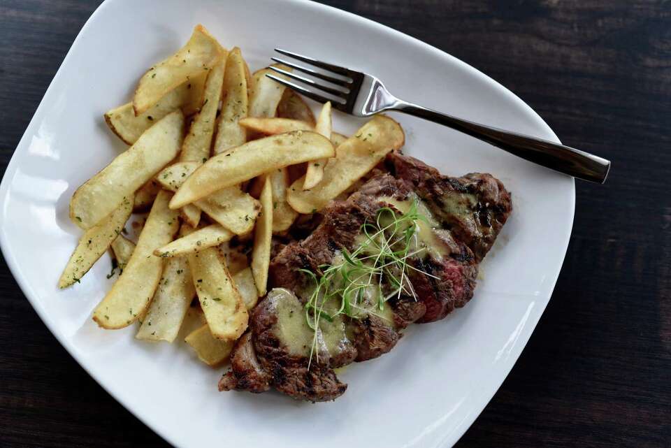 Peli Peli expands with new restaurant in The Woodlands