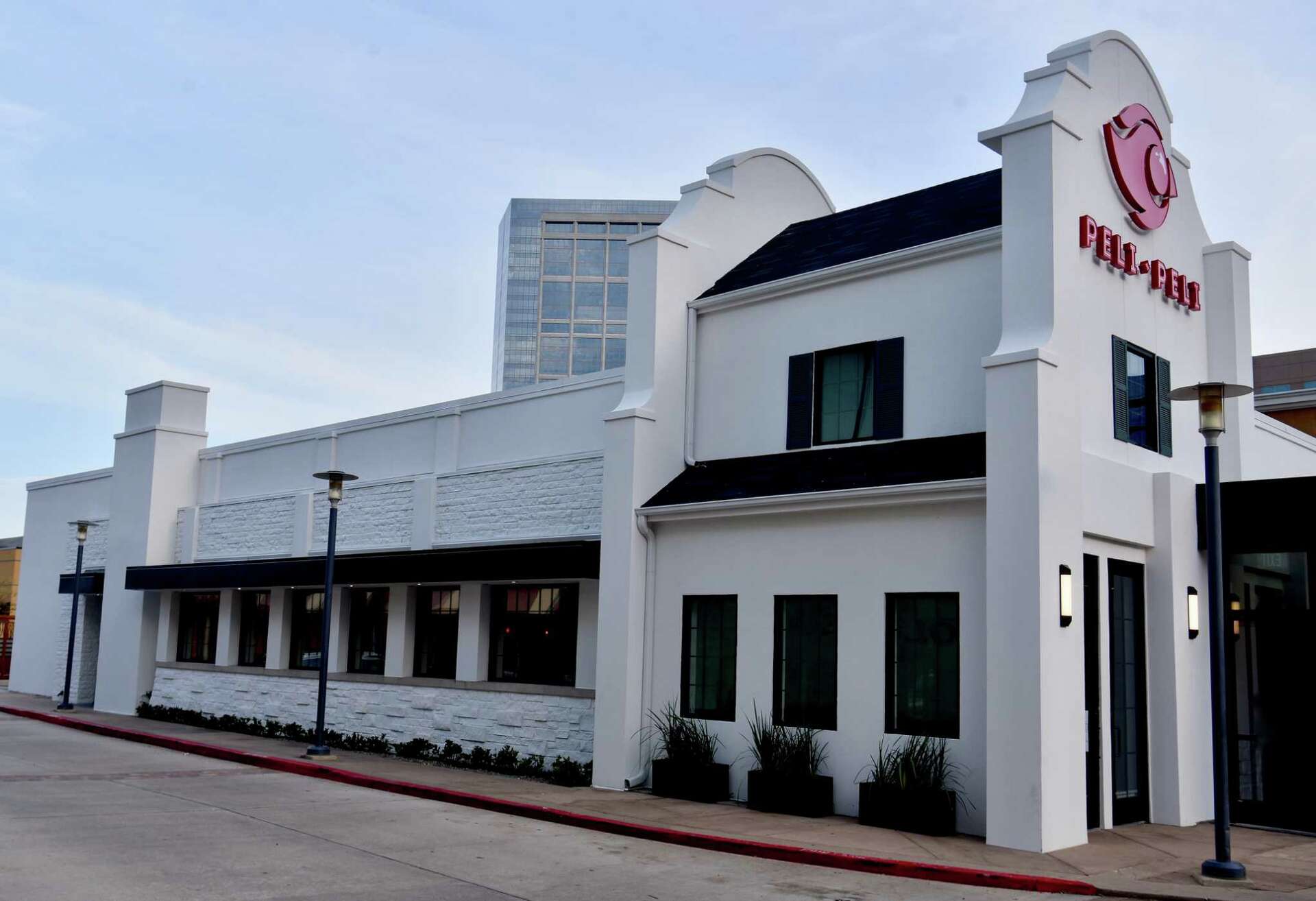 Peli Peli expands with new restaurant in The Woodlands