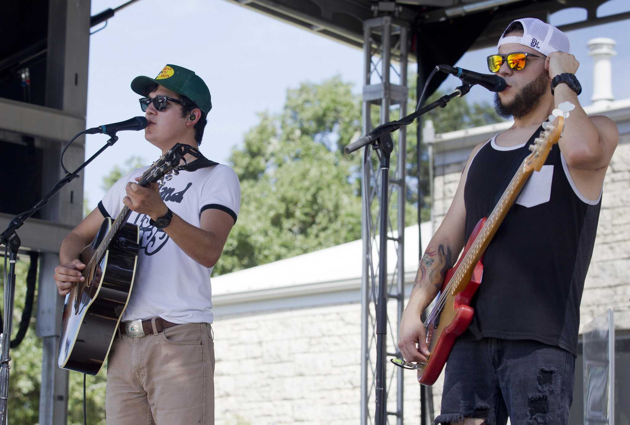 Wine Walk: Wine & Music Fest, winery concerts on tap for fall