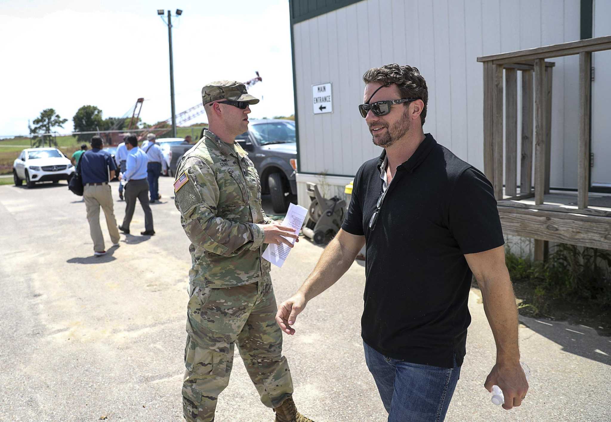 Readers agree, disagree with Rep. Dan Crenshaw’s tactical response ...