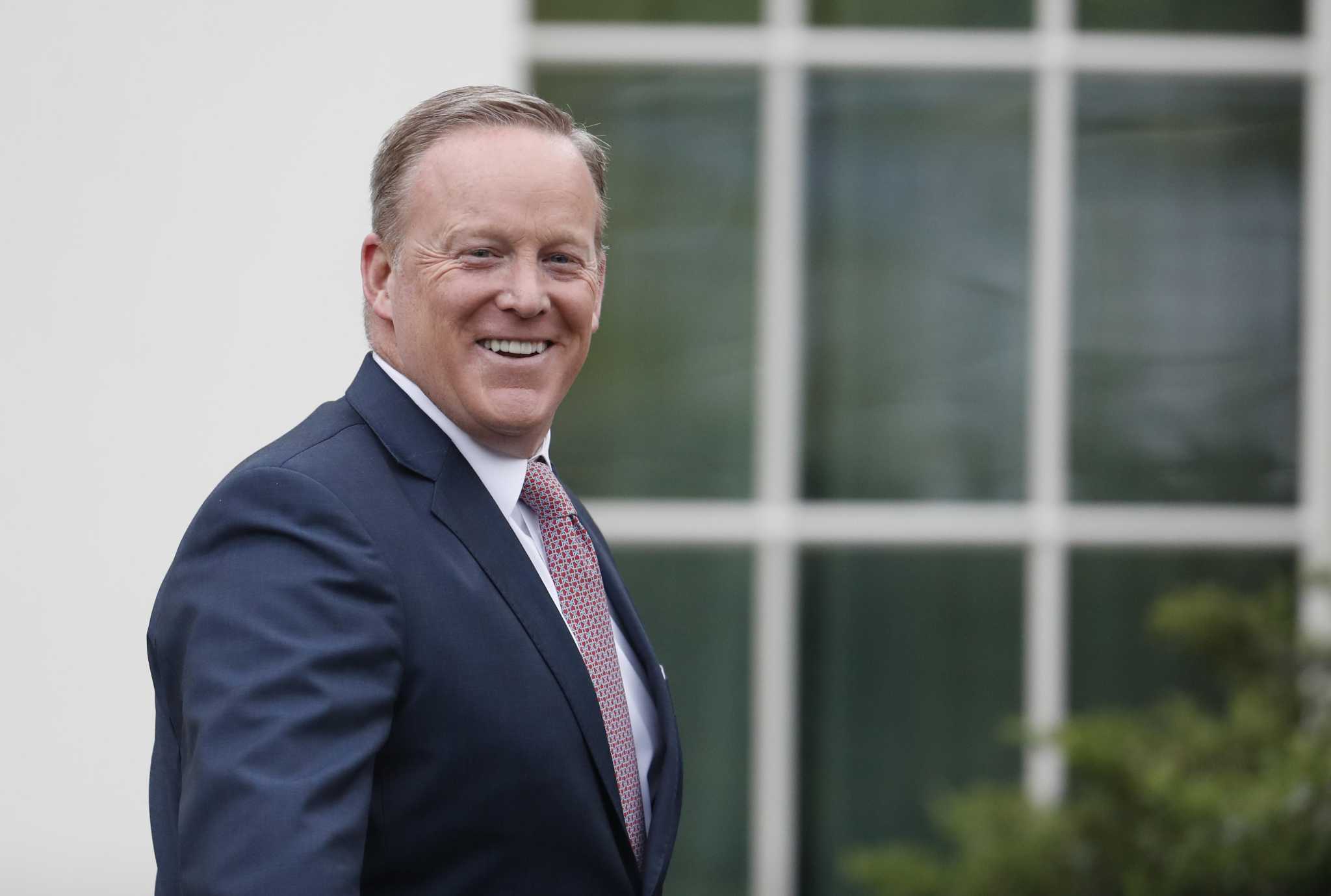 Former White House Press Secretary Spicer comes to Woodlands Oct. 16