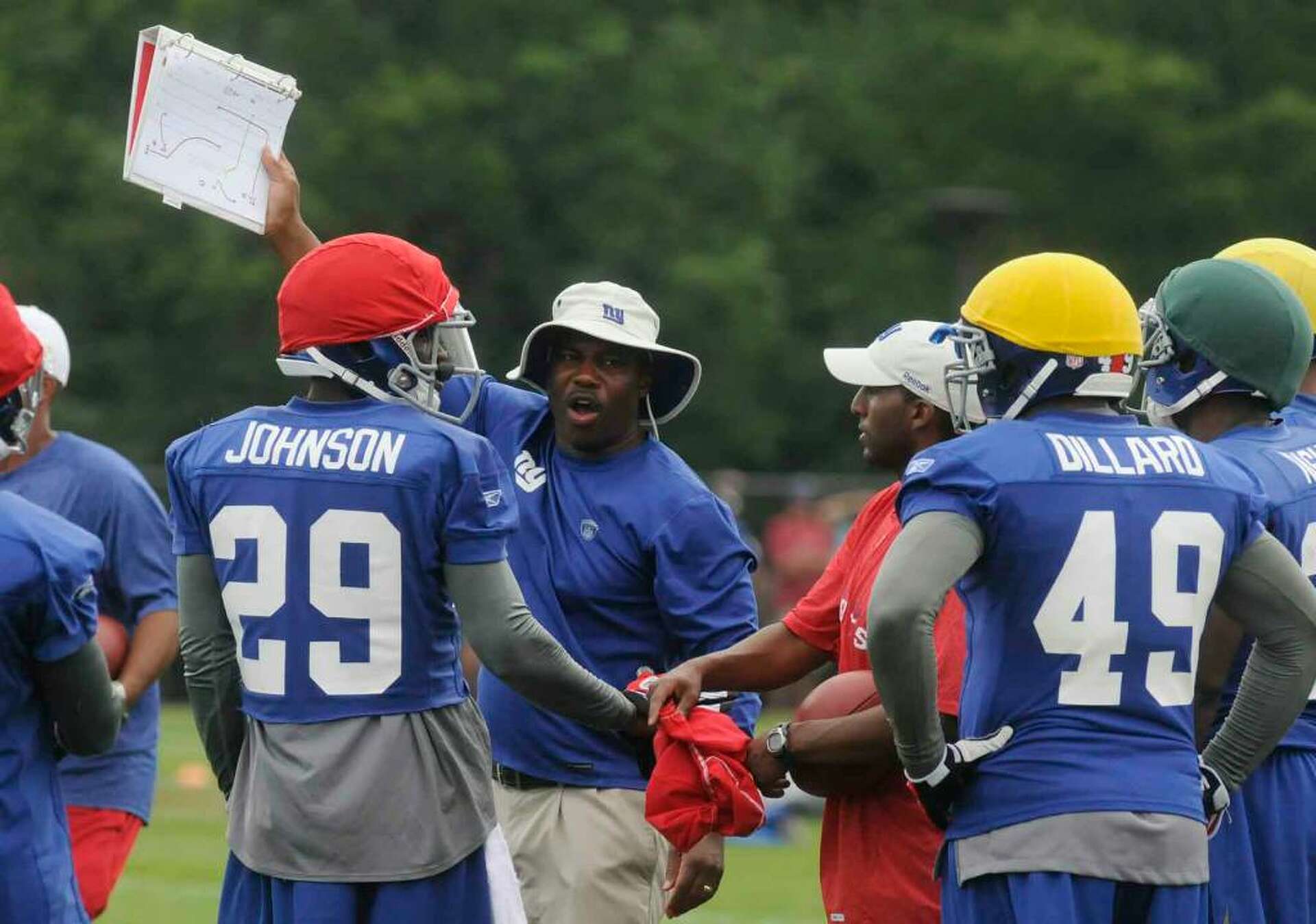 Giants new defensive coordinator Fewell spreading excitement