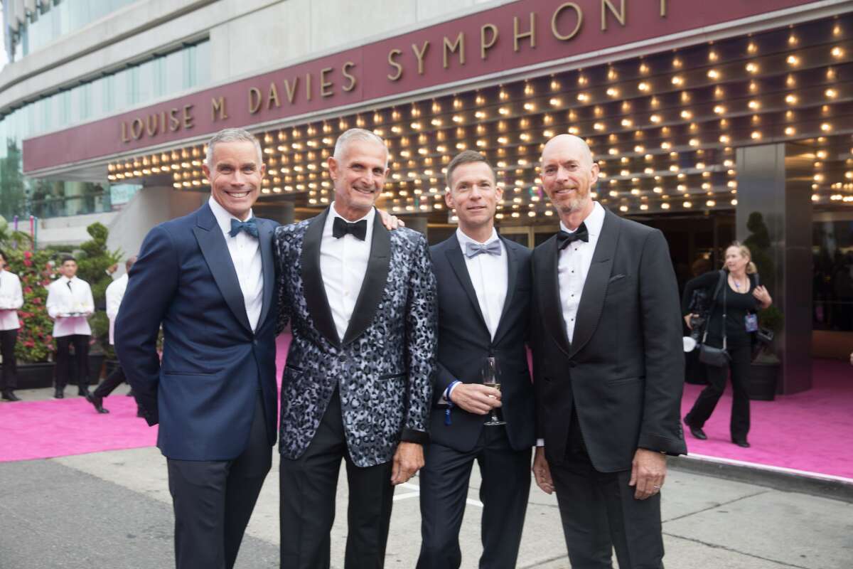 San Francisco society turns out for symphony gala
