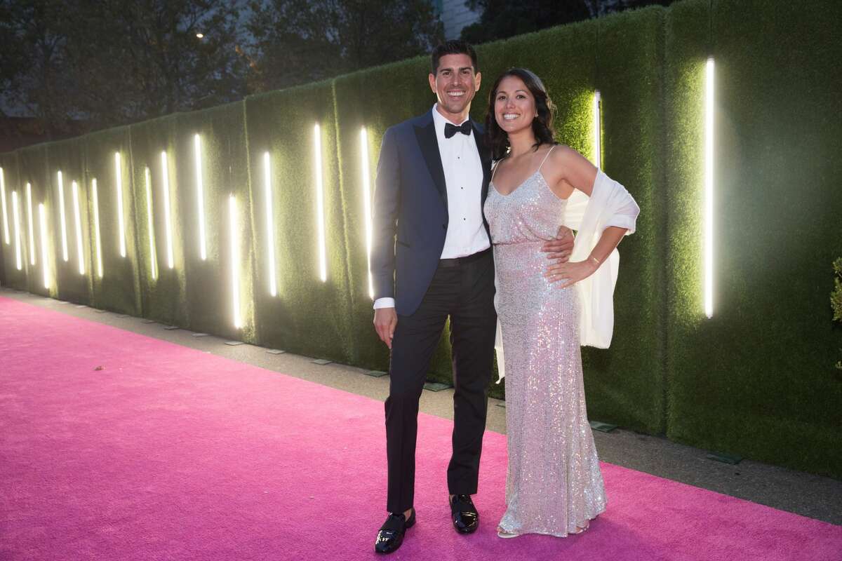 San Francisco society turns out for symphony gala