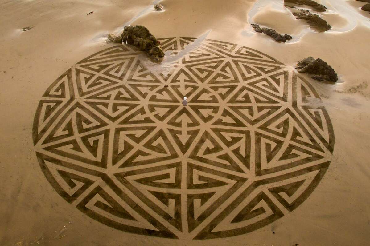 32 incredible sand masterpieces from a San Francisco native