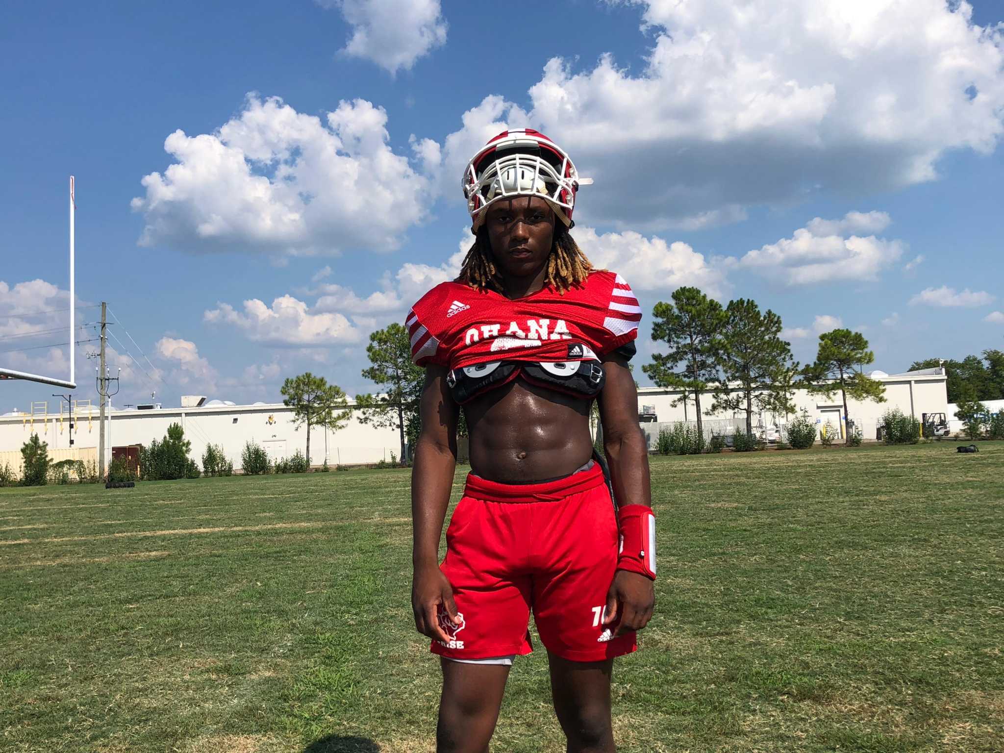 Former cornerback Dunn settling in as Cougars’ starting quarterback