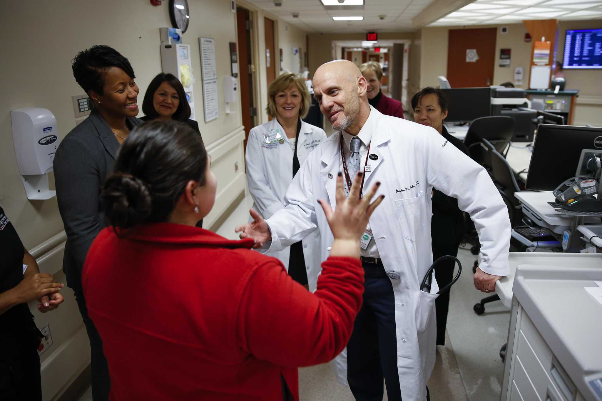 Senate confirms MD Anderson leader Stephen Hahn as FDA commissioner