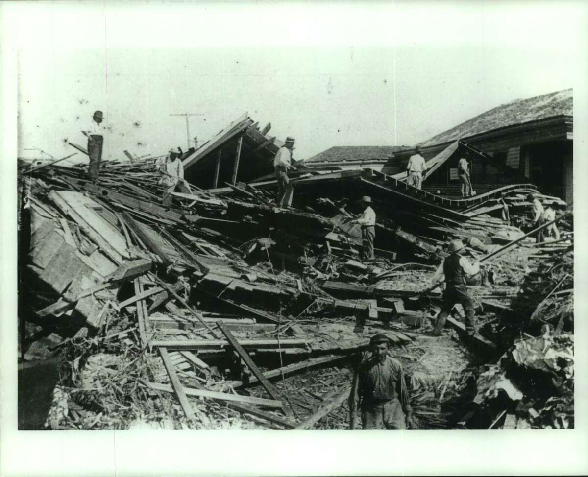 One man fights to recreate a forgotten memorial to the 1900 Galveston ...