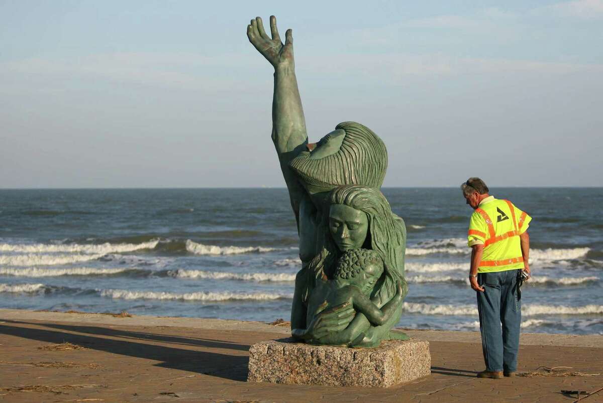 One man fights to recreate a forgotten memorial to the 1900 Galveston ...