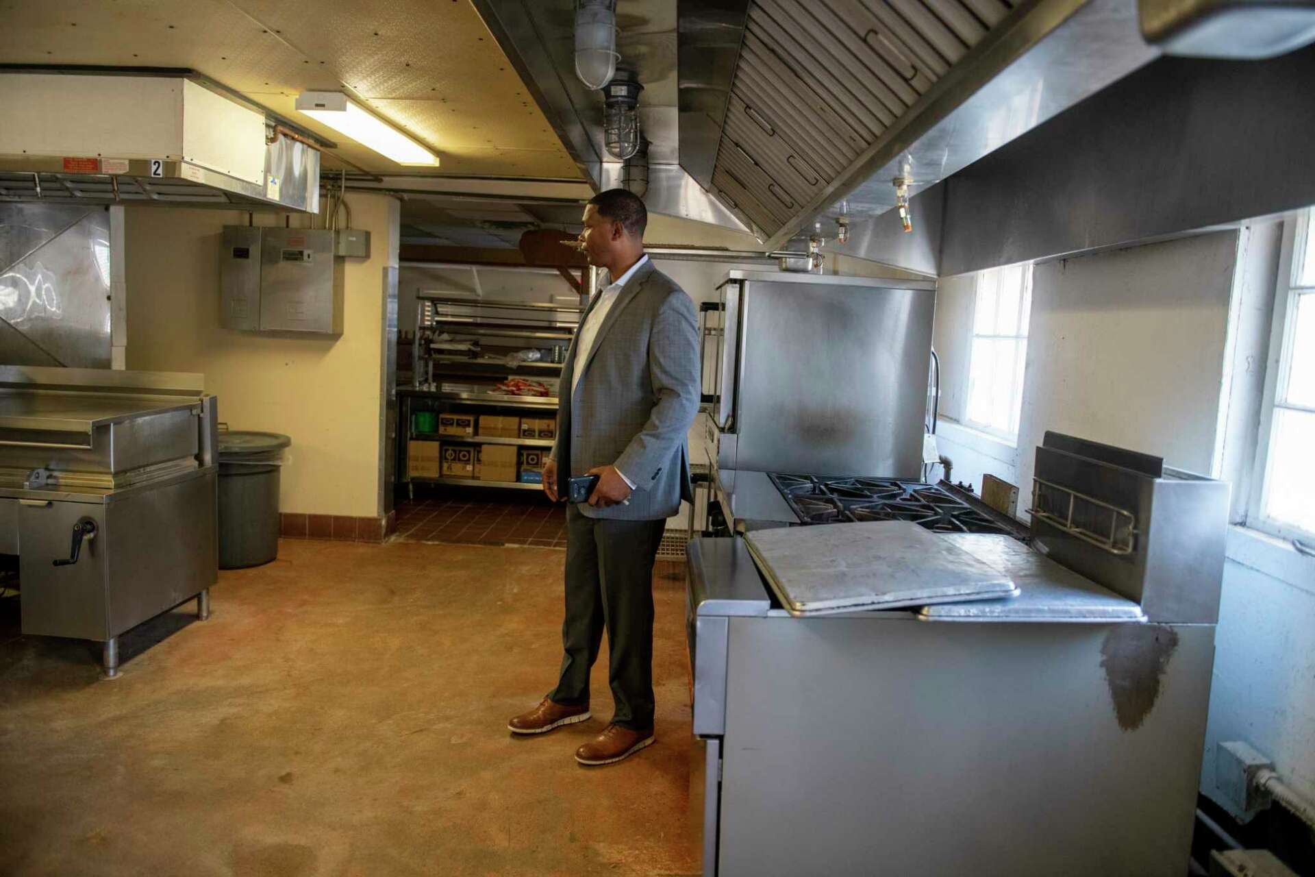 Replacement delayed by border wall, Camp Bullis’ vintage dining hall still feeds GIs