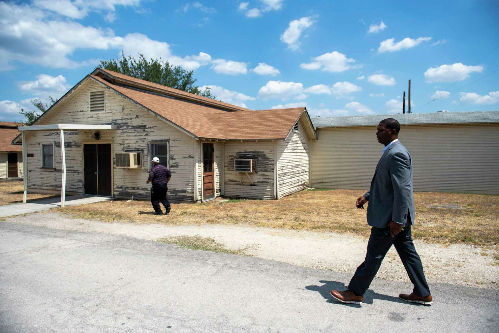 Replacement delayed by border wall, Camp Bullis’ vintage dining hall still feeds GIs
