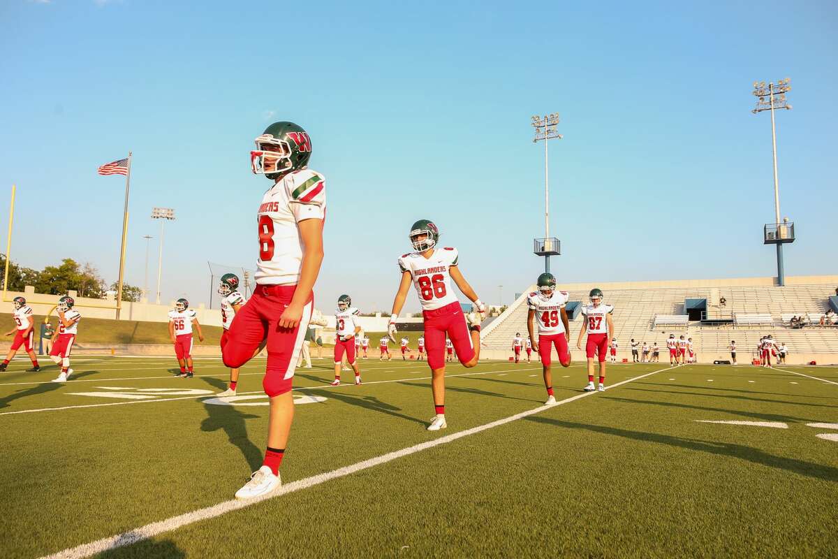 The Woodlands rolls past Lamar for first win