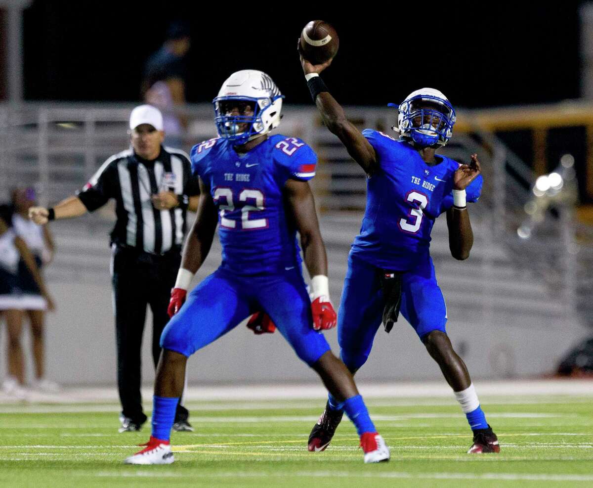 Oak Ridge runs away to first win in the Schmid era