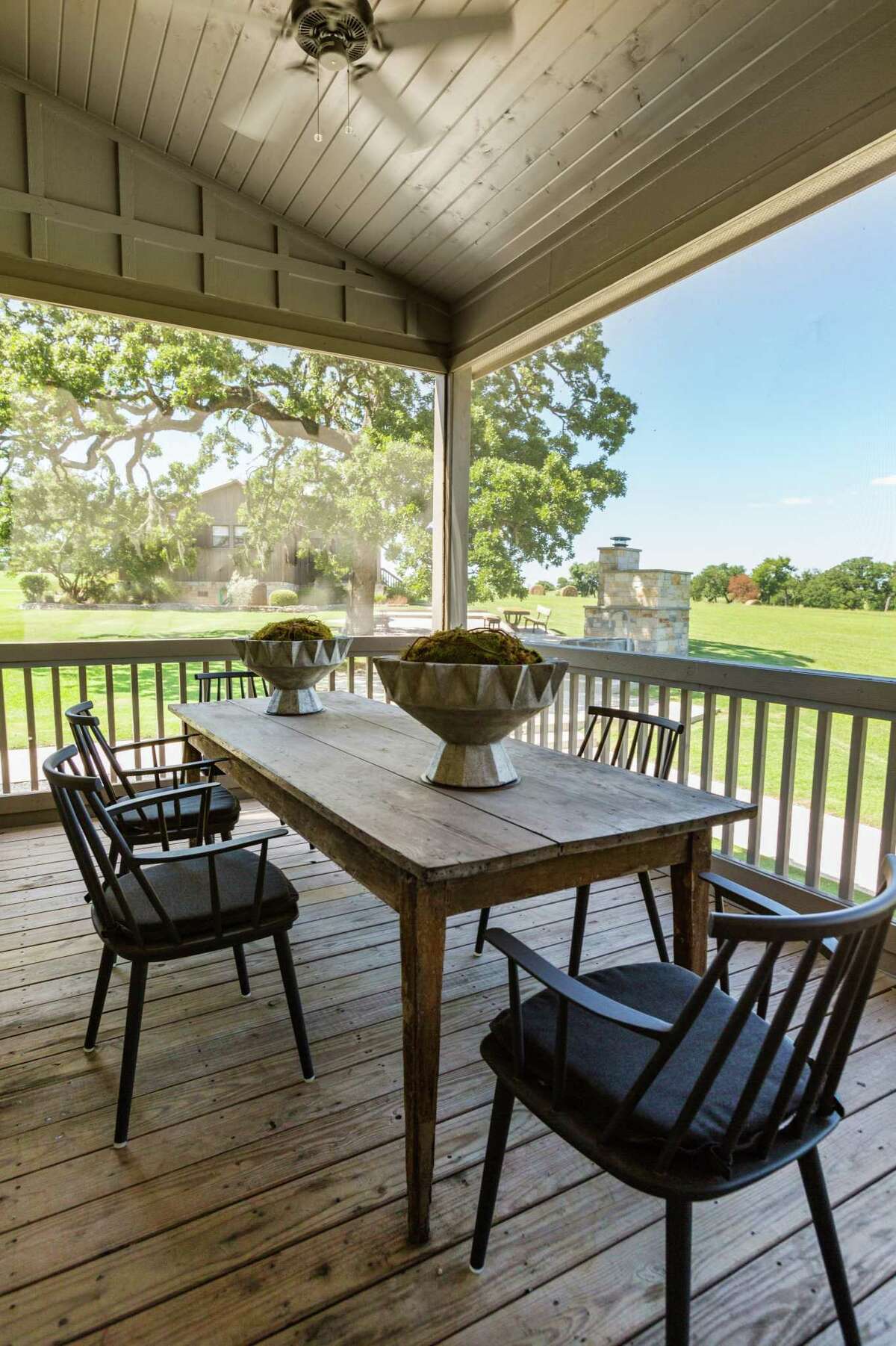 Near Brenham, the Fertittas’ ranch is ready for family, friends
