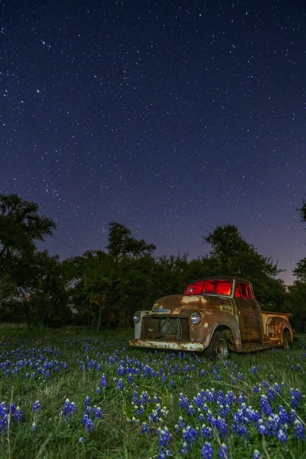 Photographer captures Texas night sky like you've never seen before