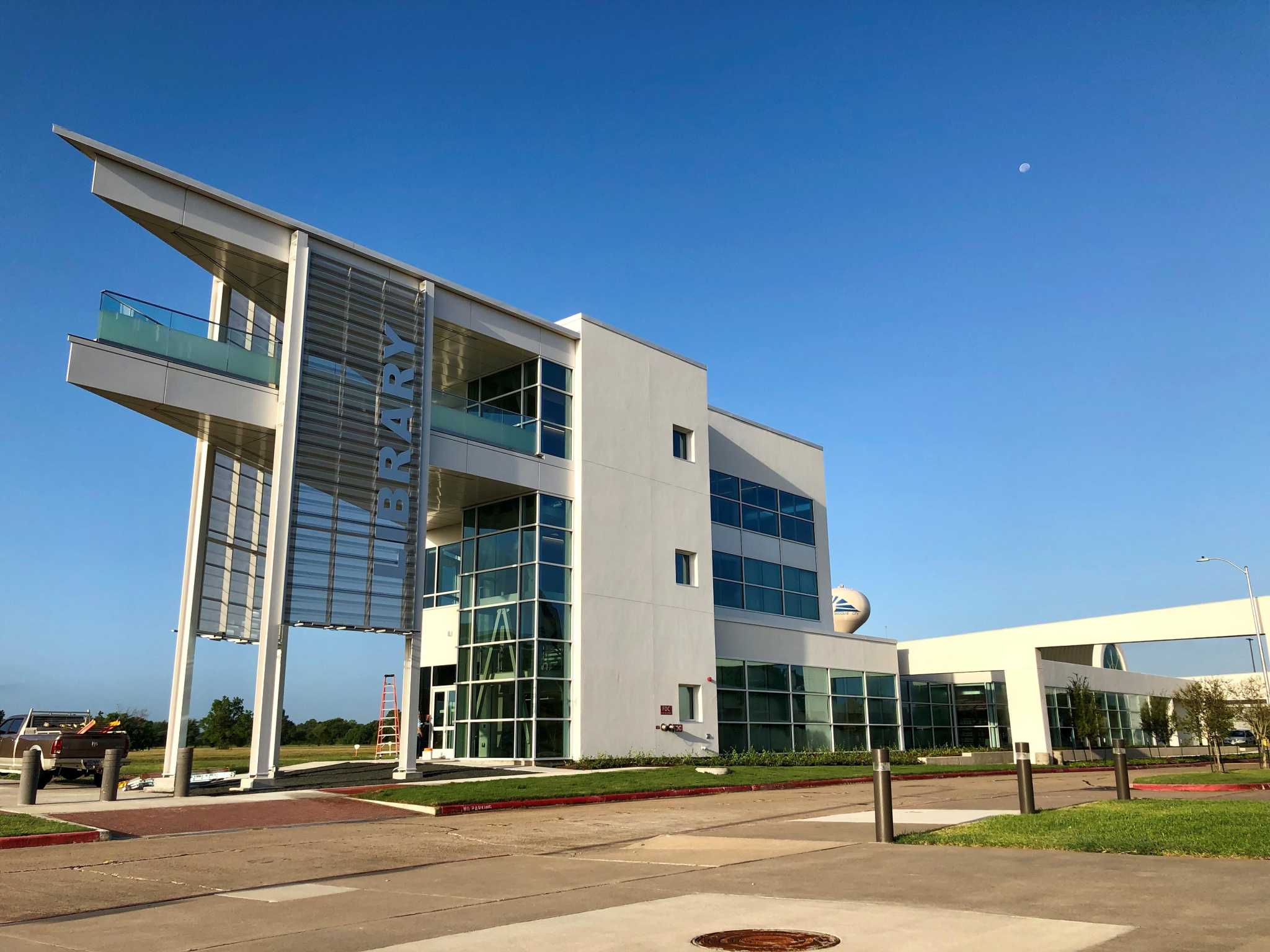 Missouri City Library hosts open house