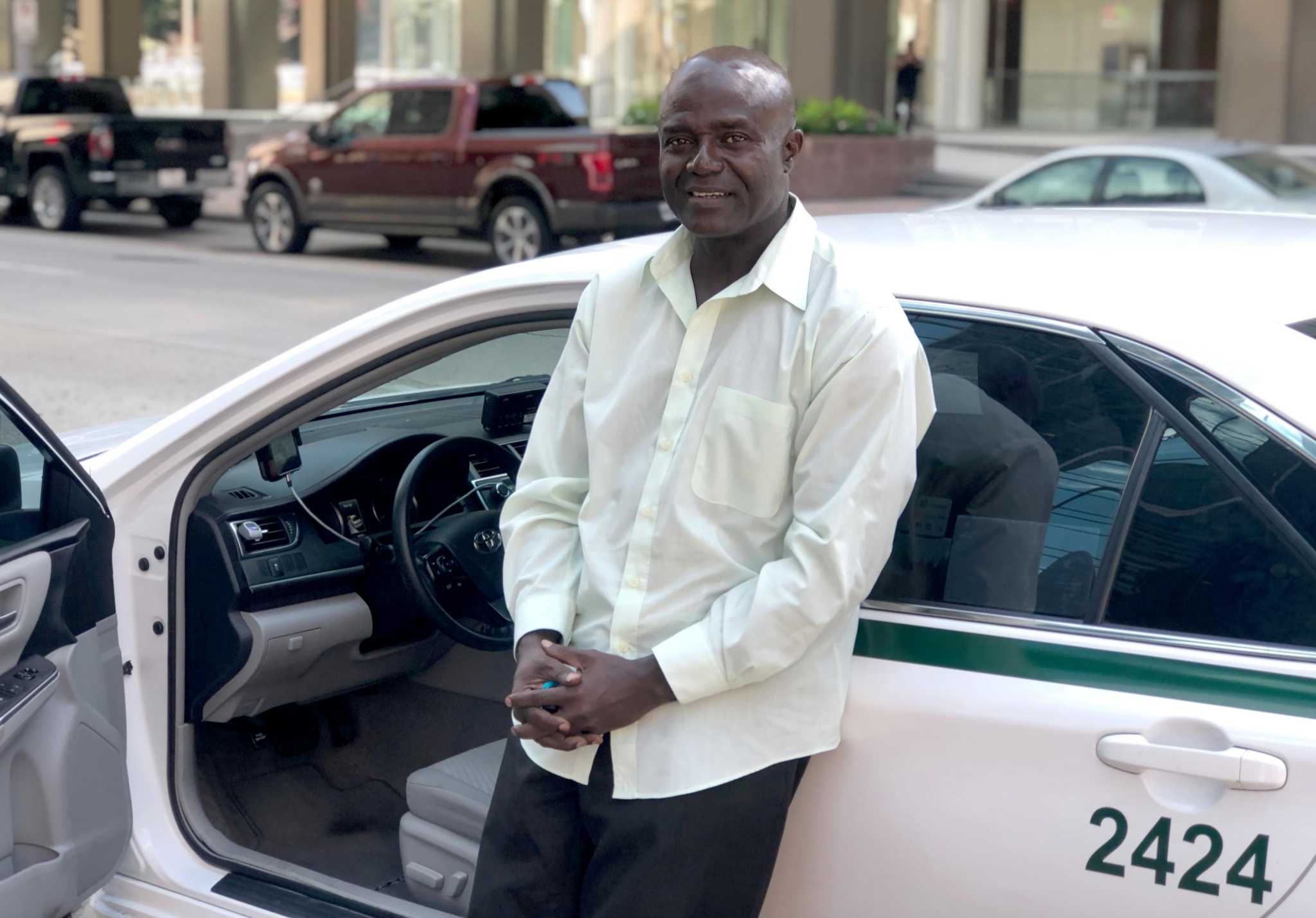 City to aid struggling taxi drivers with new rules, lower fees