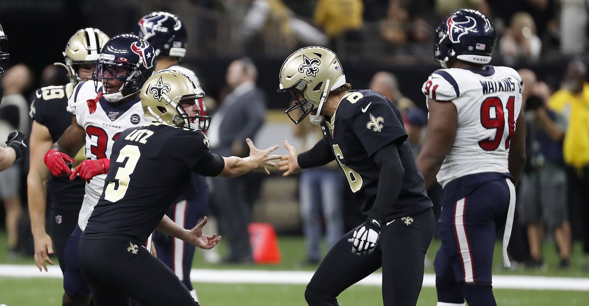 Defense falters late as Saints edge Texans in season opener