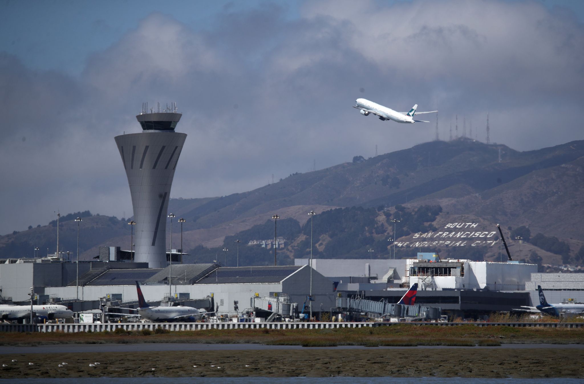 SFO loses big route to Asian tech hub