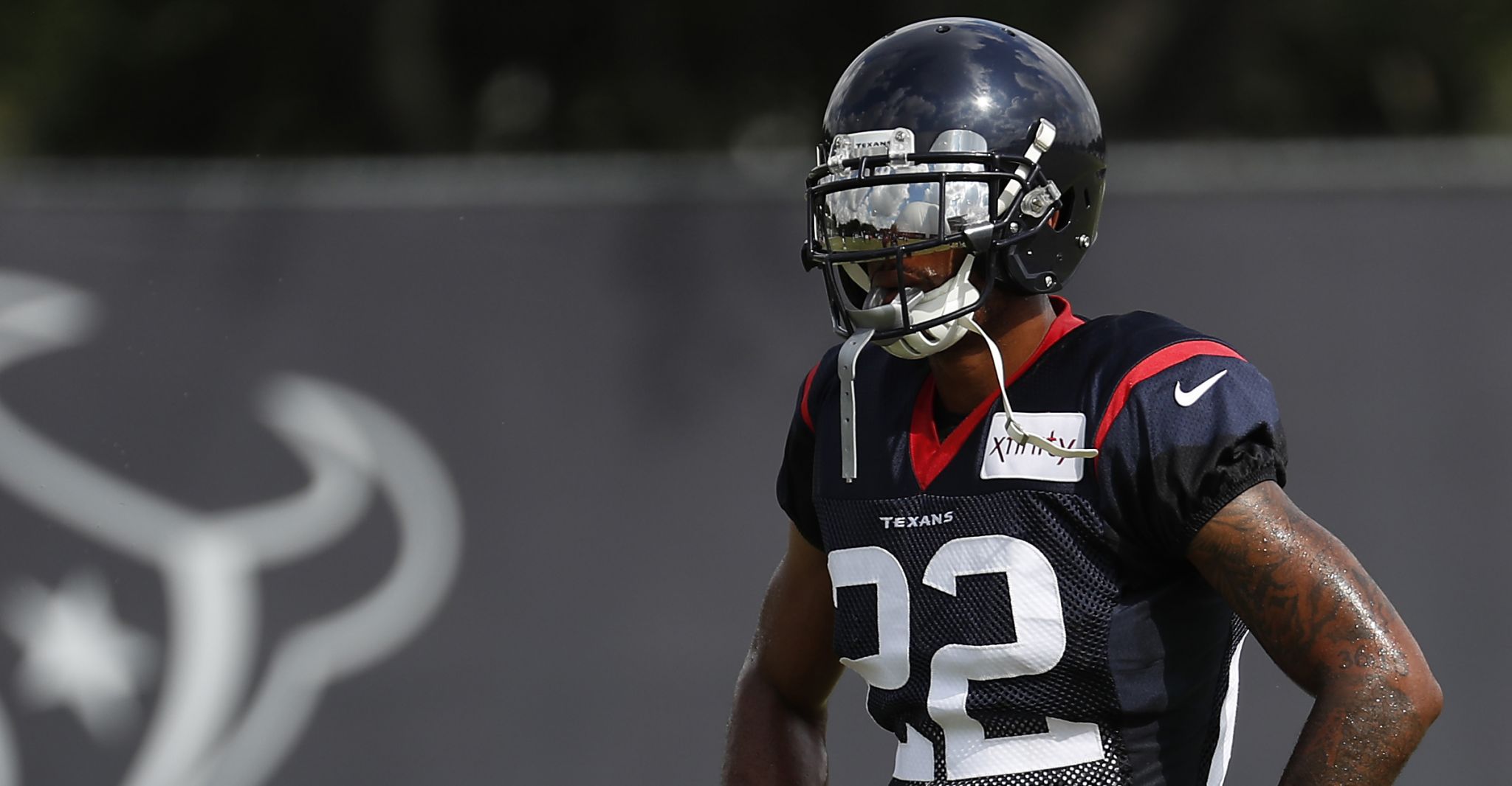 Sources: Texans cut Aaron Colvin, sign corner Phillip Gaines
