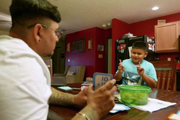 As dual language programs soar in San Antonio schools, growing pains ...