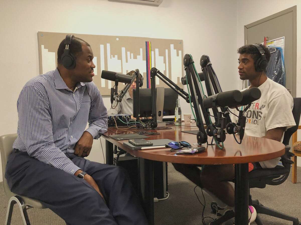 Spurs great David Robinson launches podcast about life, creation of his ...
