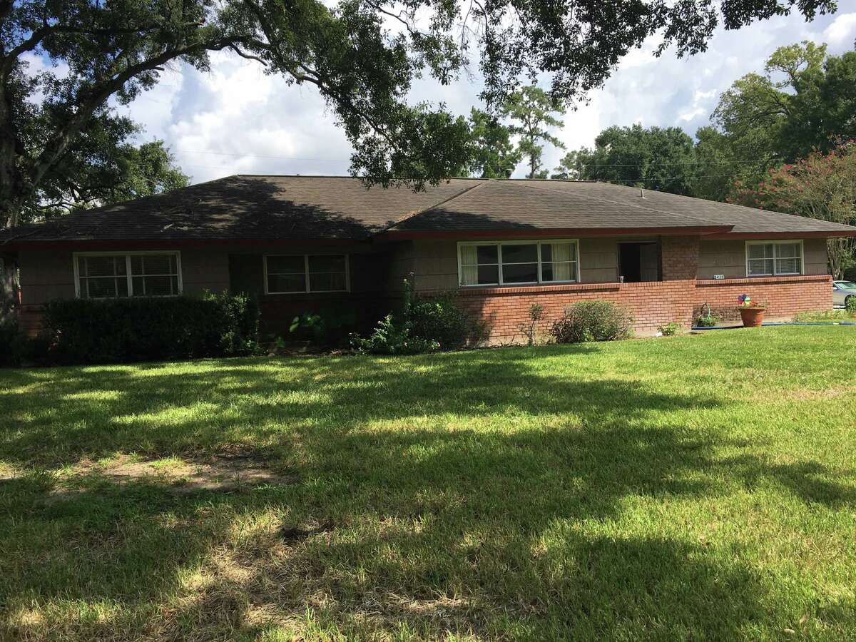 Young couple’s Spring Valley home renovation an effort to ‘live small’