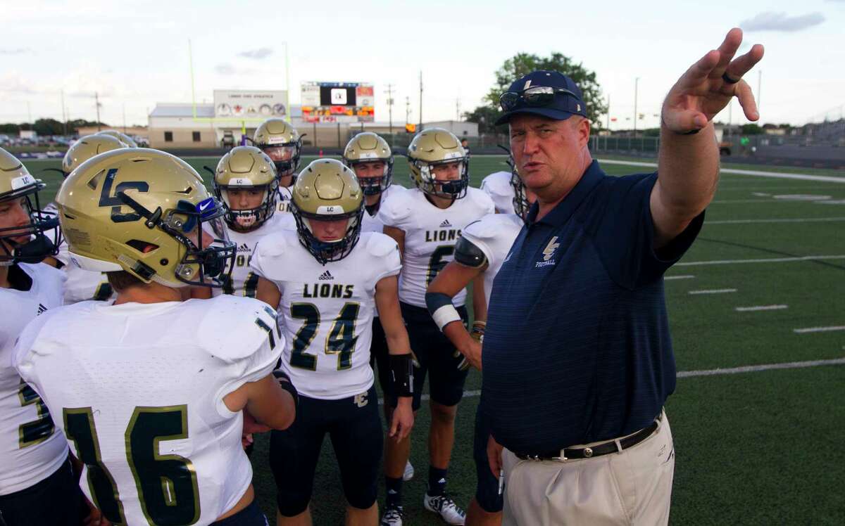 FOOTBALL: Strong fourth quarter lifts Lake Creek past Fulshear