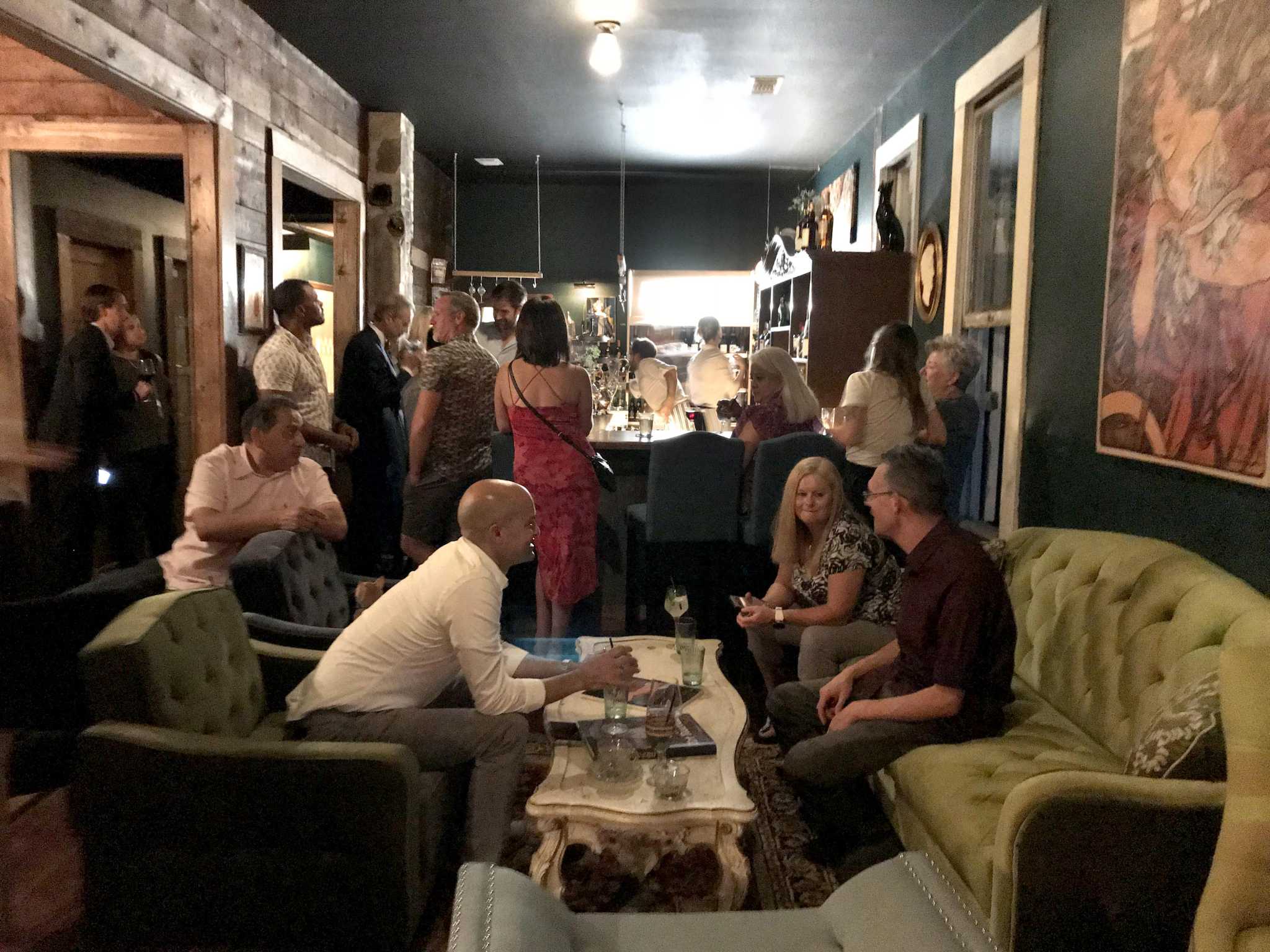 Review: New cocktail bar Pastiche is Paris personified on San Antonio’s ...