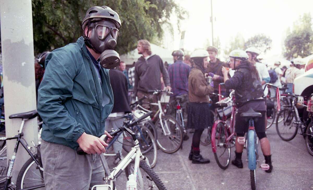 See what a Critical Mass ride looked like in 1994, at the movement’s start