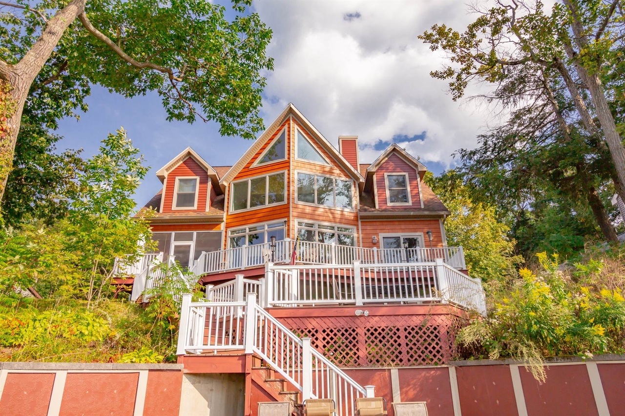 Photos: 4 houses that just hit the market