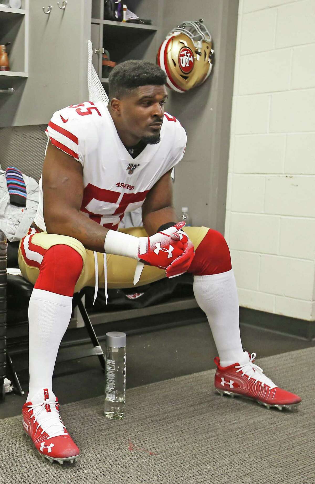 Despite rest, 49ers’ defensive lineman Dee Ford hasn’t kicked knee issue
