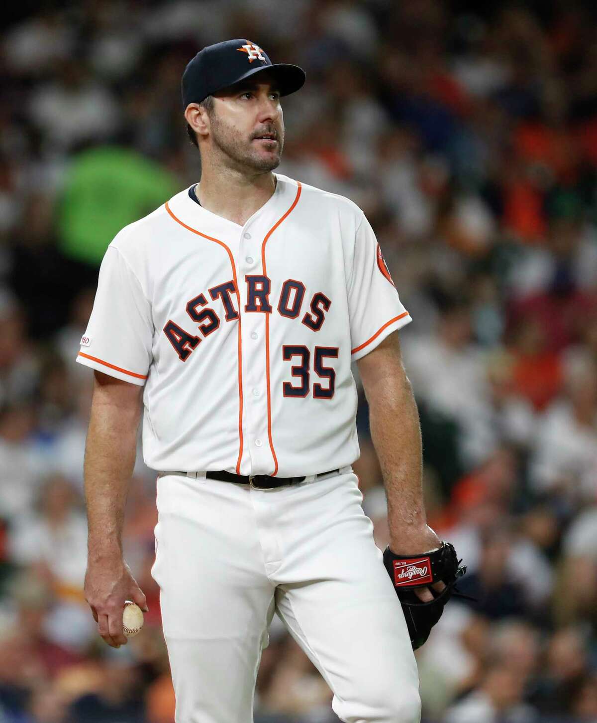 Astros' Justin Verlander gets home run support in win over Rangers