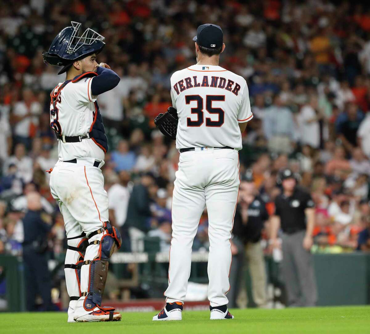 Astros' Justin Verlander gets home run support in win over Rangers
